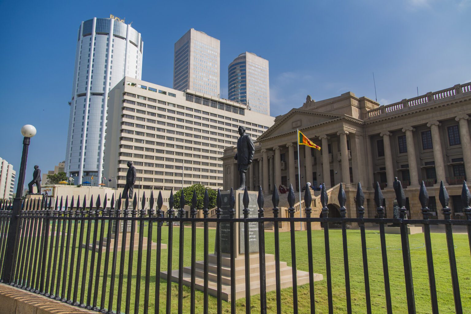 Consulate General of Peru in Madrid: Address, Hours, and Appointment